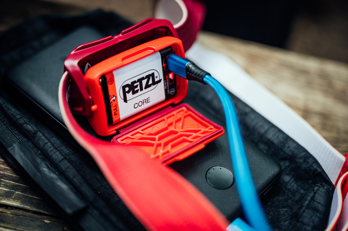 DISCOVER PETZL HEADLAMP - PETZL｜HEADLAMP